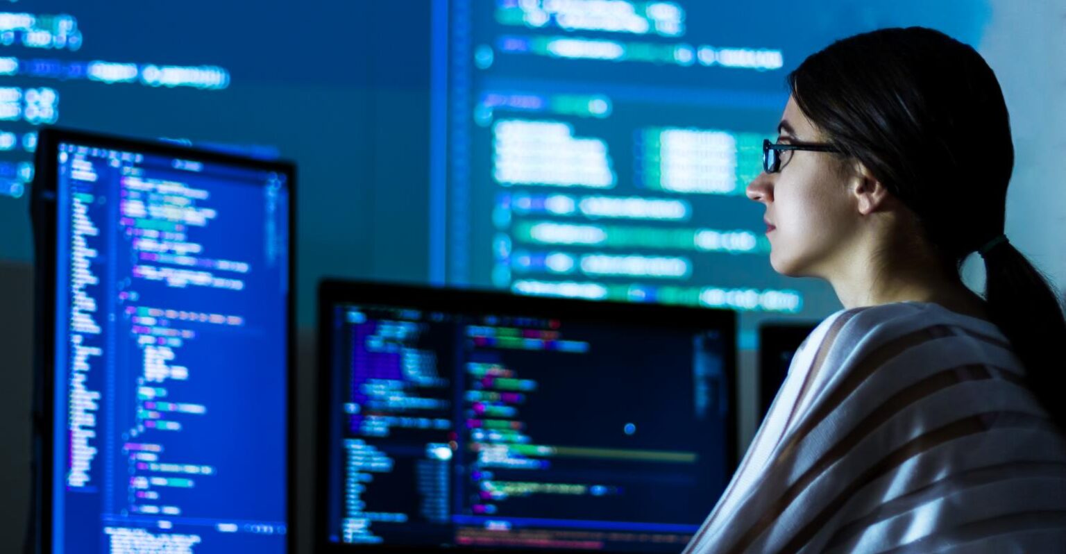 Desbloqueando la Excelencia en Ingeniería: El Rol de la Programación y ...